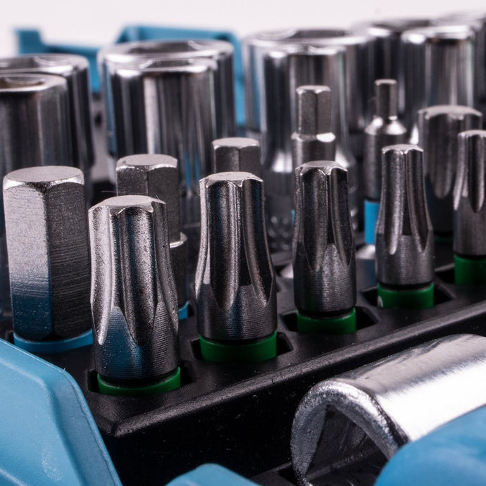 Hazet 2200SC-2 SmartCase 1/4" Drive Bit/Socket Set with Ratchet, 50 ...
